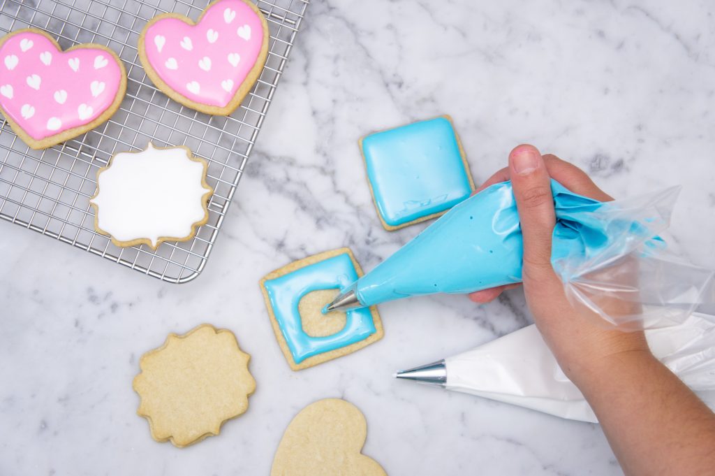 Famous Royal Icing - OwlbBaking.com